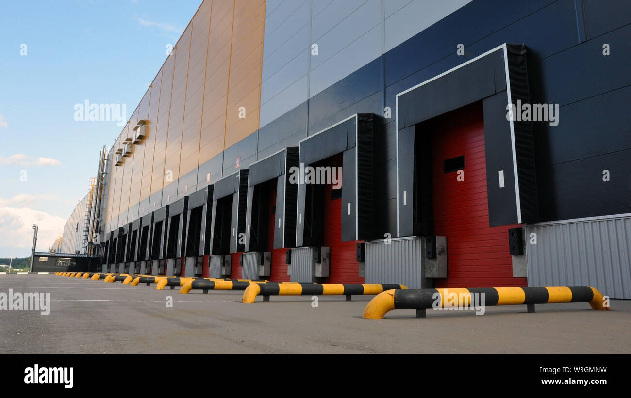 Innovative logistic warehouse complex. Excellent solution for storing ...