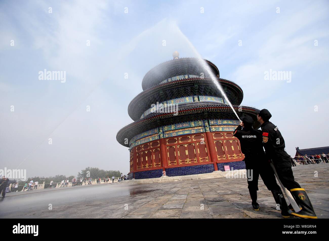 Chinese fire drill hi-res stock photography and images - Alamy