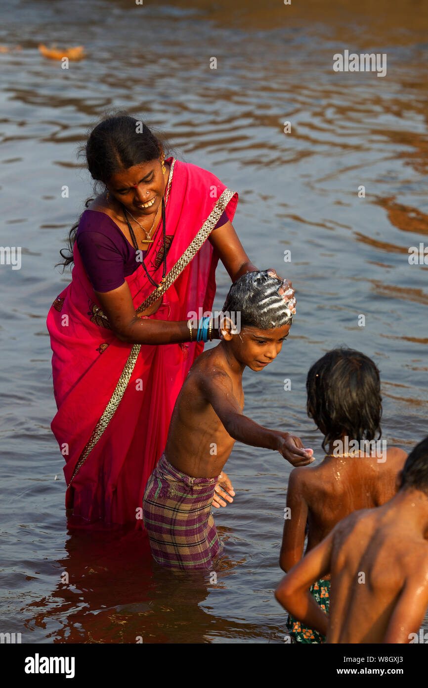 Mother son bathing hi-res stock photography and images - Alamy