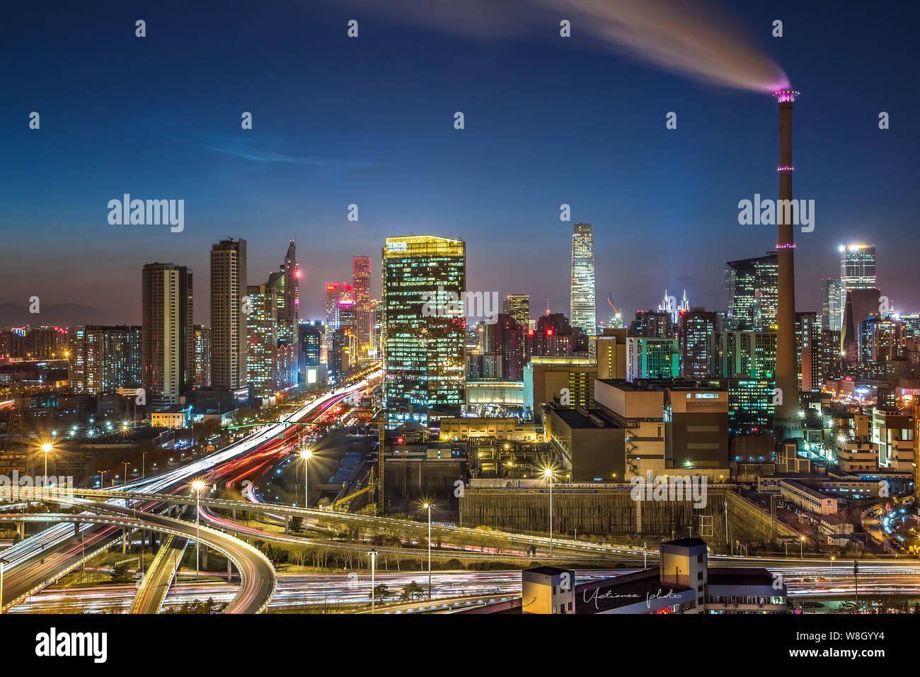 View of the Sihui Elevated Highway next to high-rise buildings in ...