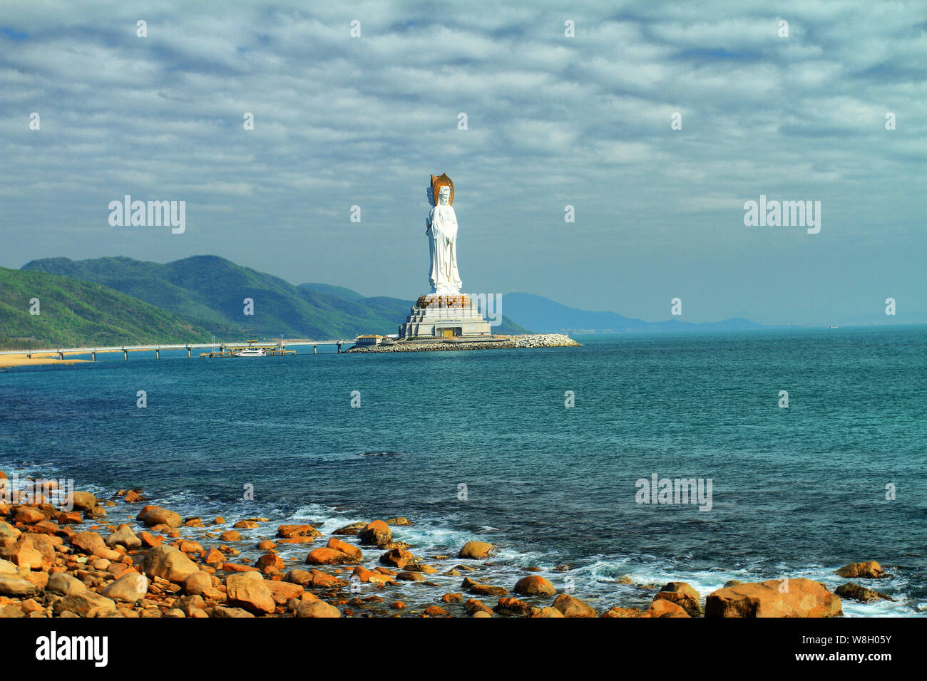 --FILE--View of the 108-meter statue of Goddess Guanyin at the Nanshan ...