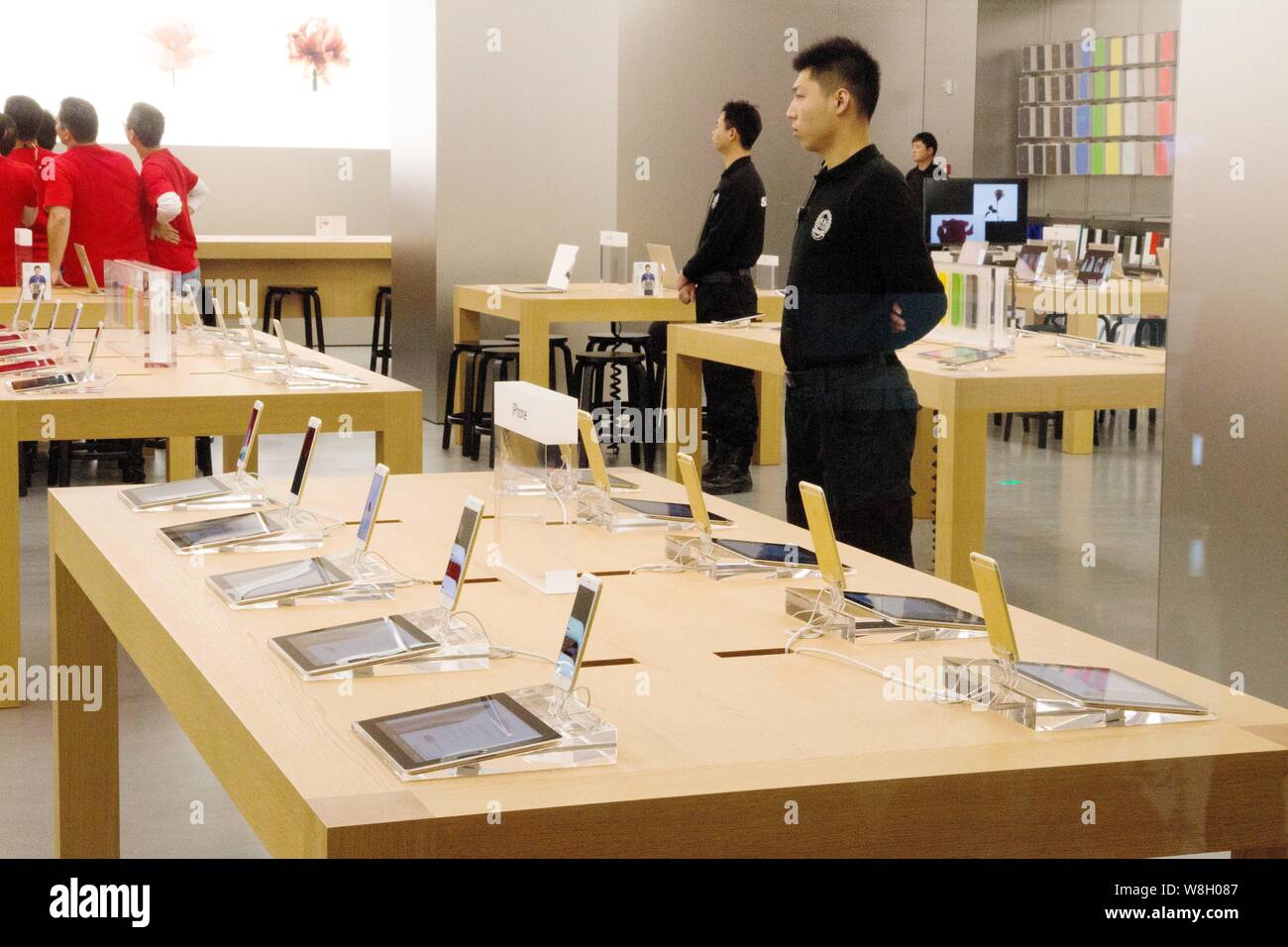 The mixc mall hi-res stock photography and images - Alamy