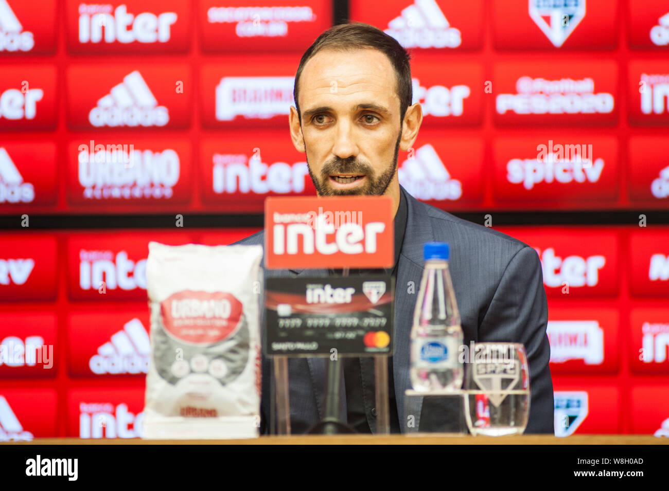 SÃO PAULO, SP - 09.08.2019: APRESENTAÇÃO JUANFRAN NO SÃO PAULO FC - Raí ...