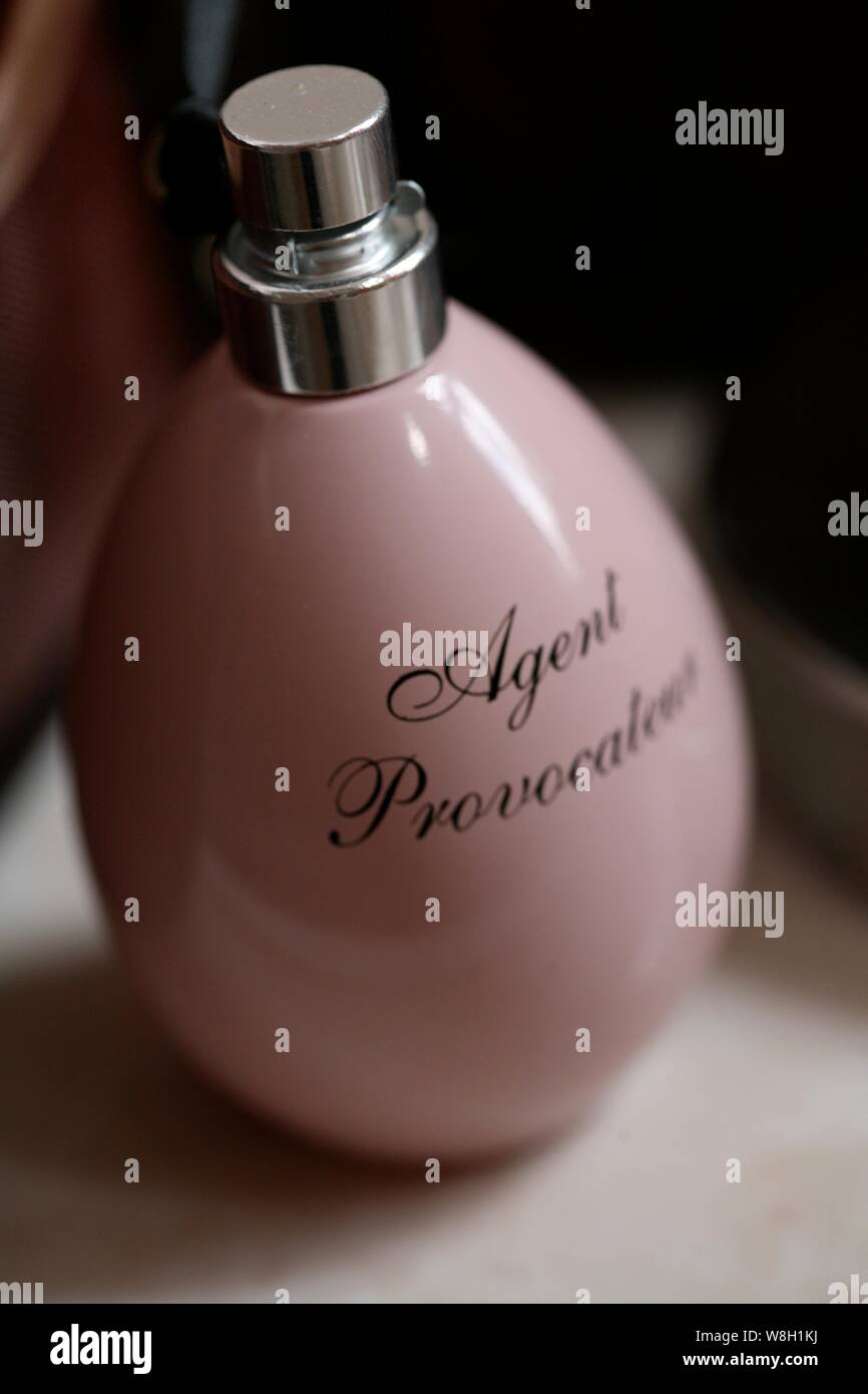 Agent provocateur hi-res stock photography and images - Alamy