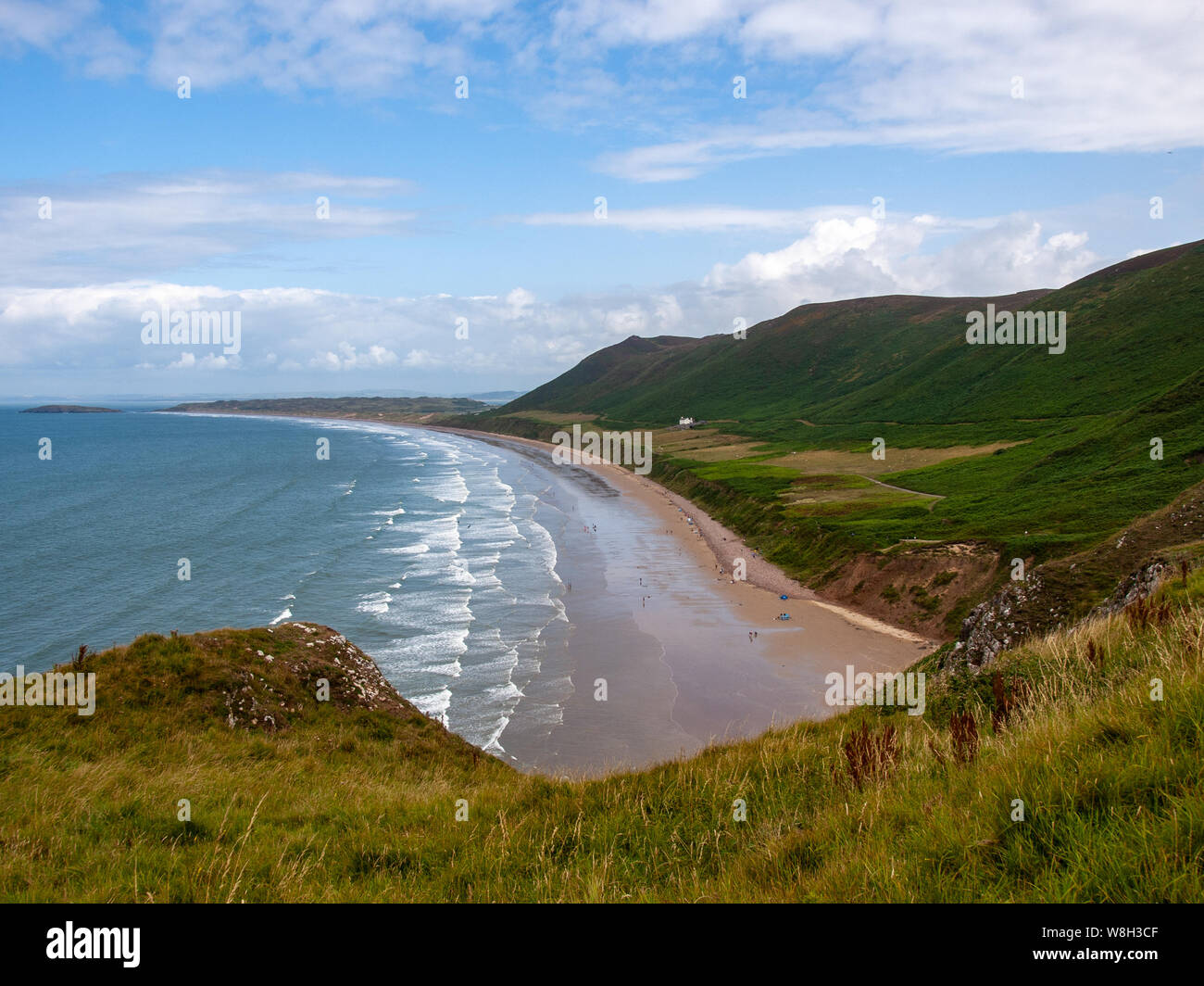 Rhossili Bay looking north towards Llangennith beach from the clifftops ...