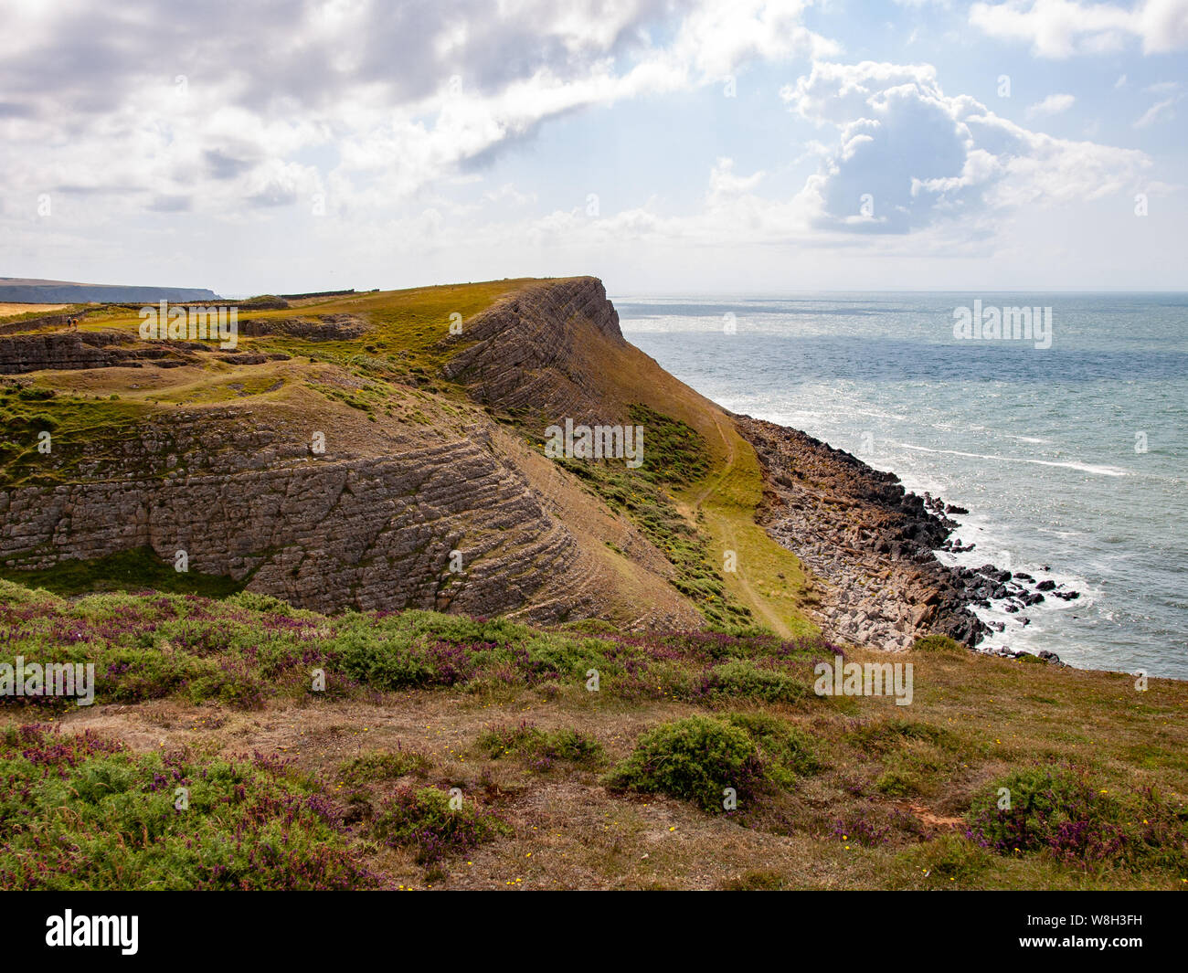 Striped rock hi-res stock photography and images - Alamy