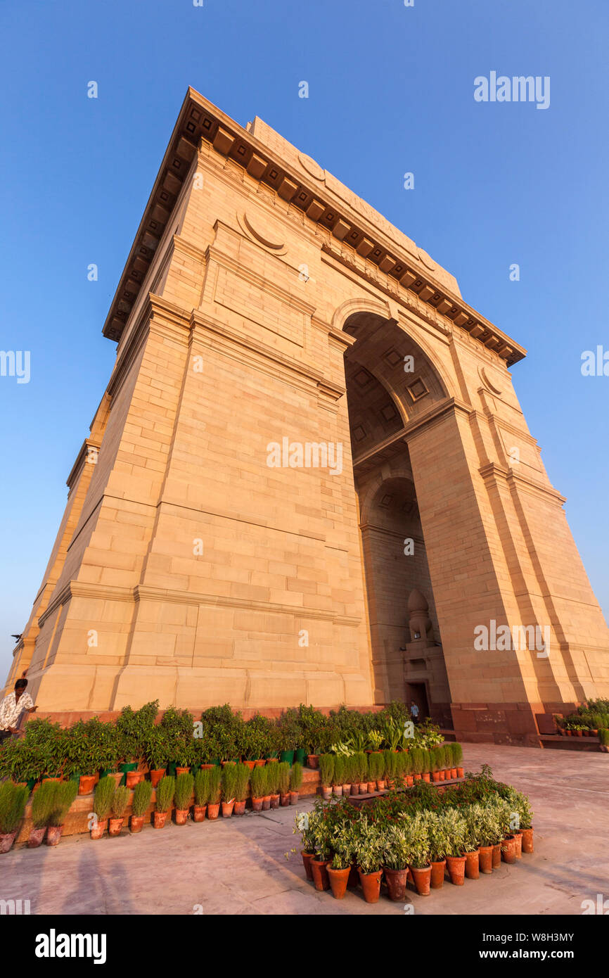 Indian people in india gate hi-res stock photography and images - Alamy