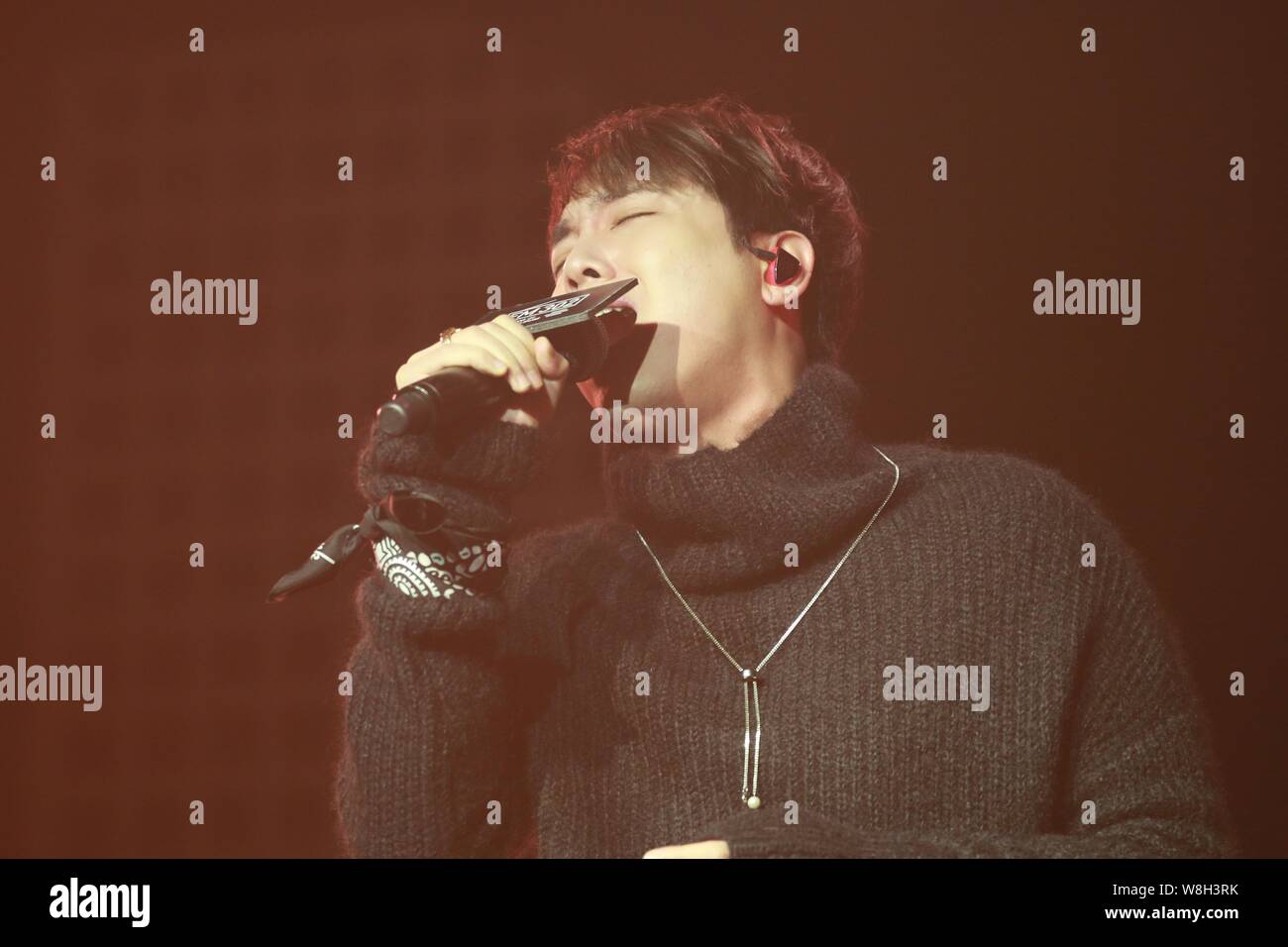 Singer and actor Lee Hong-gi of South Korean boy group FTISLAND ...