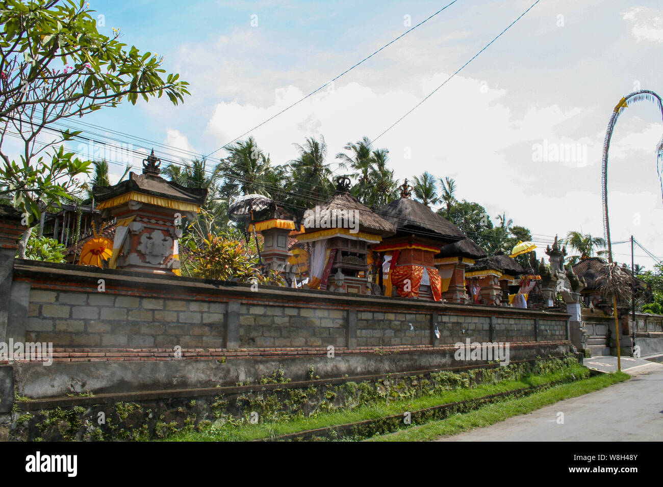 Colorful street in Bali Stock Photo - Alamy