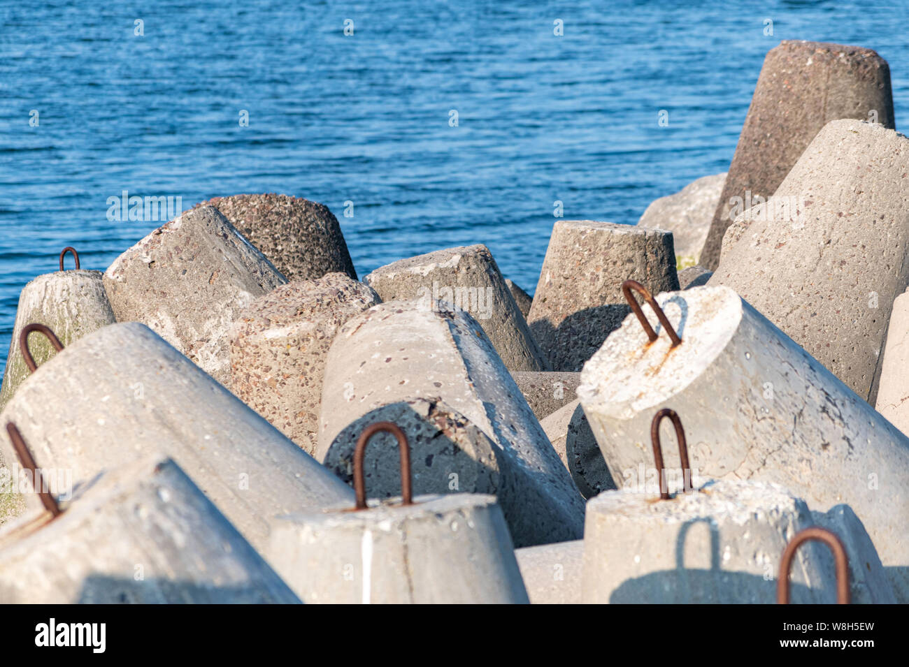 Dolos concrete blocks hi-res stock photography and images - Alamy