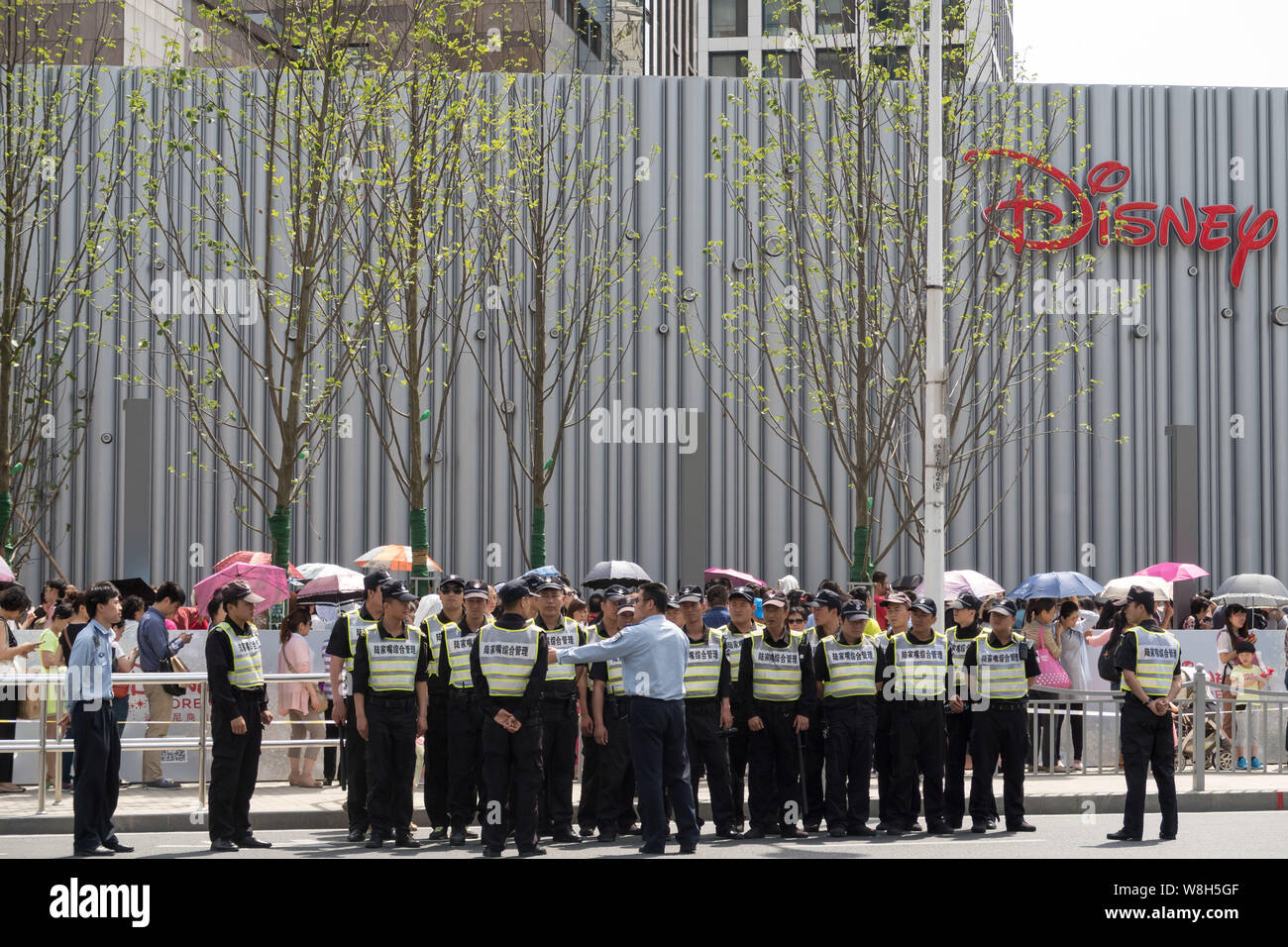 Disney police hi-res stock photography and images - Alamy