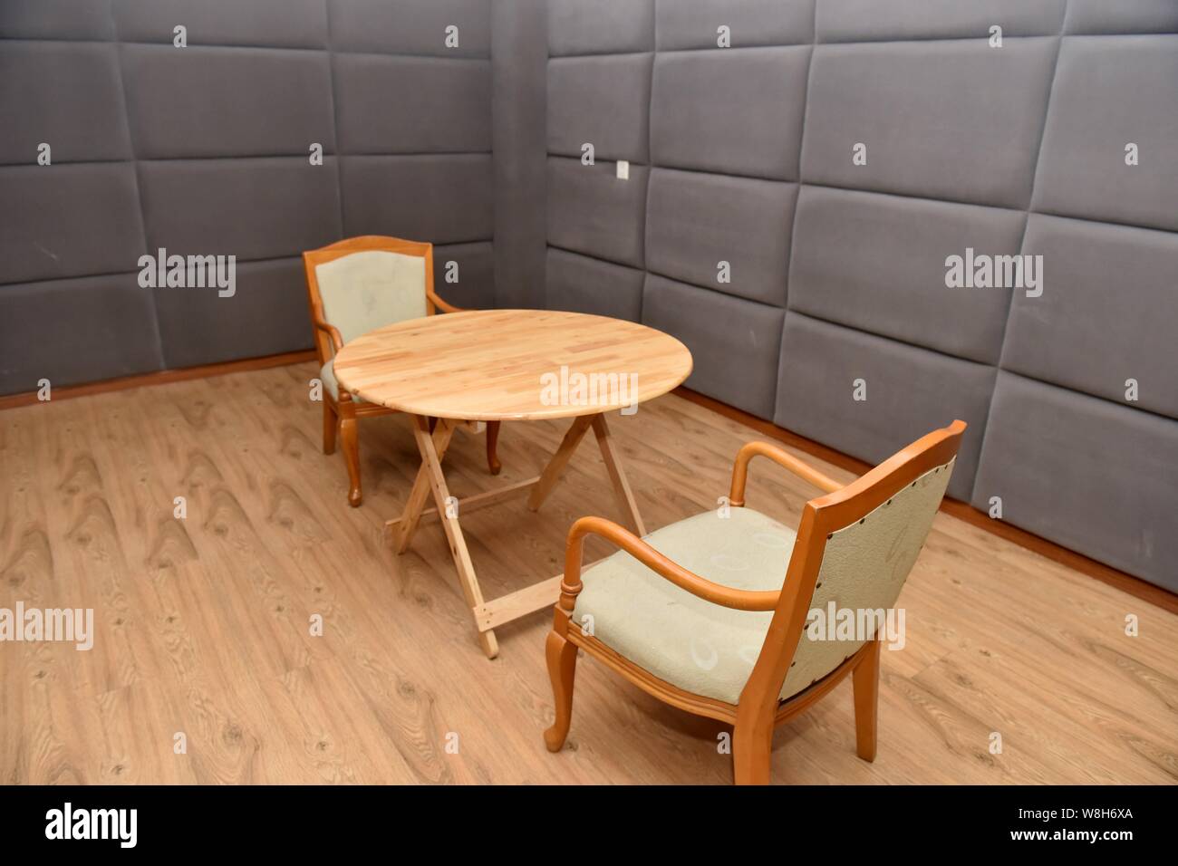 Padded room hi-res stock photography and images - Alamy