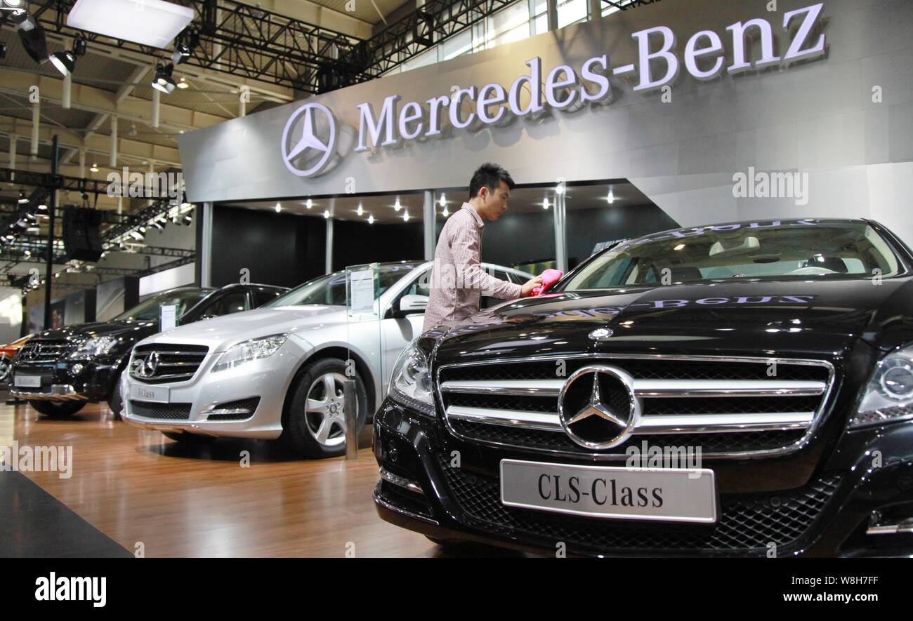 Cls class hi-res stock photography and images - Alamy