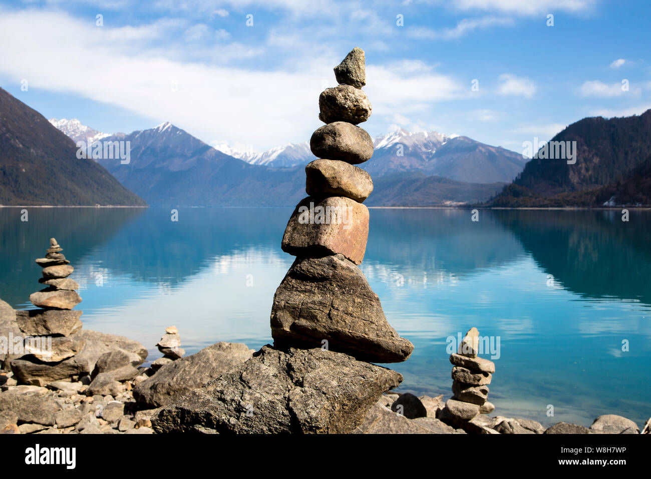 Dragsum tsho hi-res stock photography and images - Alamy