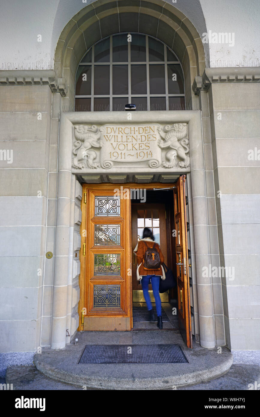 Universitat zurich hi-res stock photography and images - Alamy