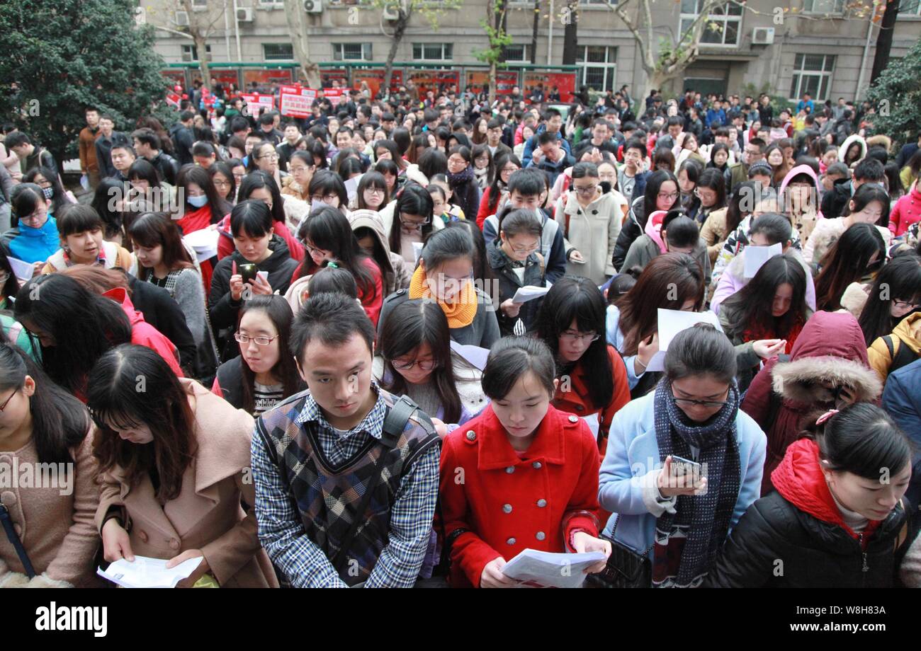 Chinese civil servant examination hi-res stock photography and images ...