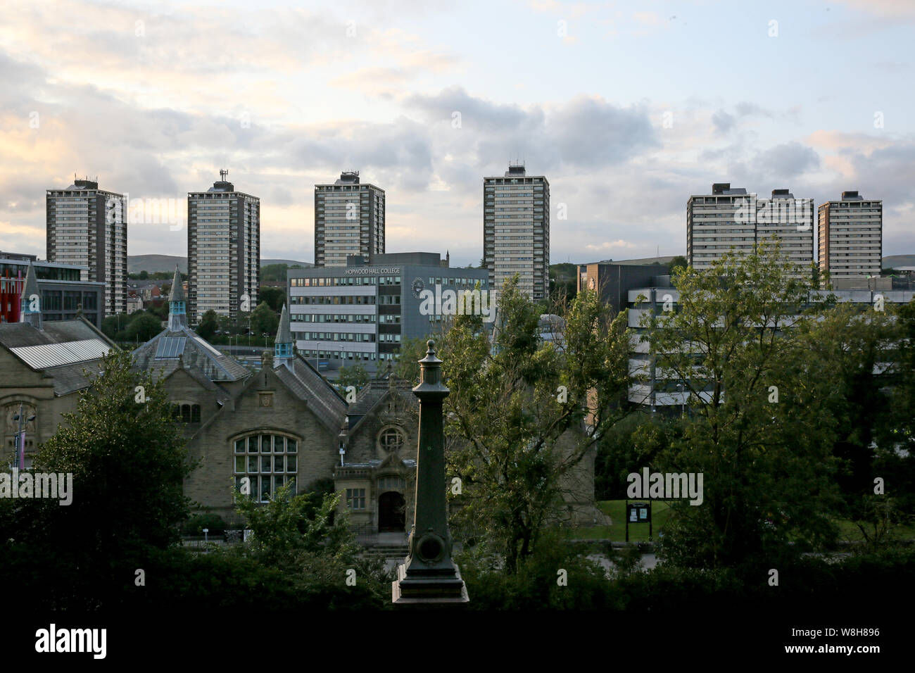 High rise flats rochdale hi-res stock photography and images - Alamy