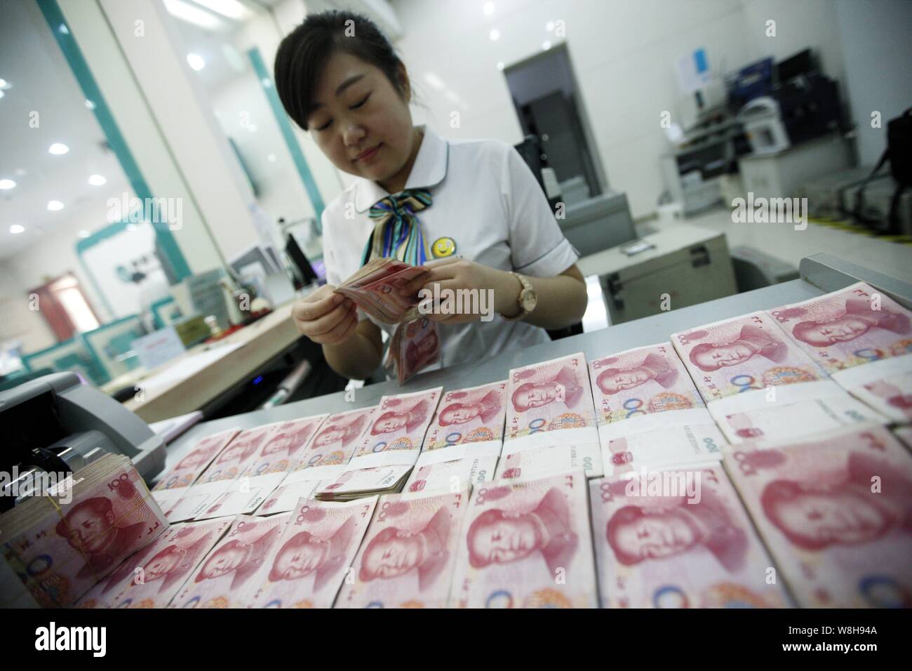 Internation currency hi-res stock photography and images - Alamy