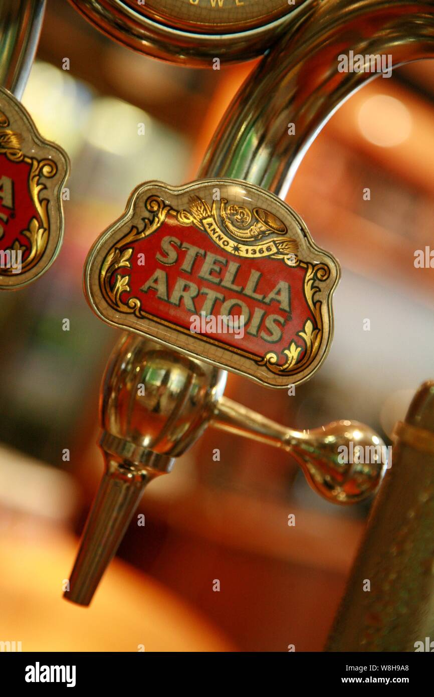 Shandy glass hi-res stock photography and images - Alamy