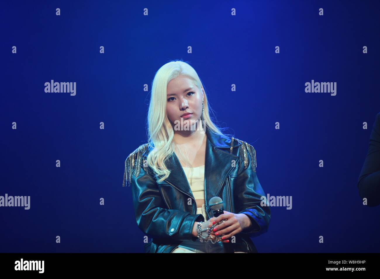 A lim kim hi-res stock photography and images - Alamy