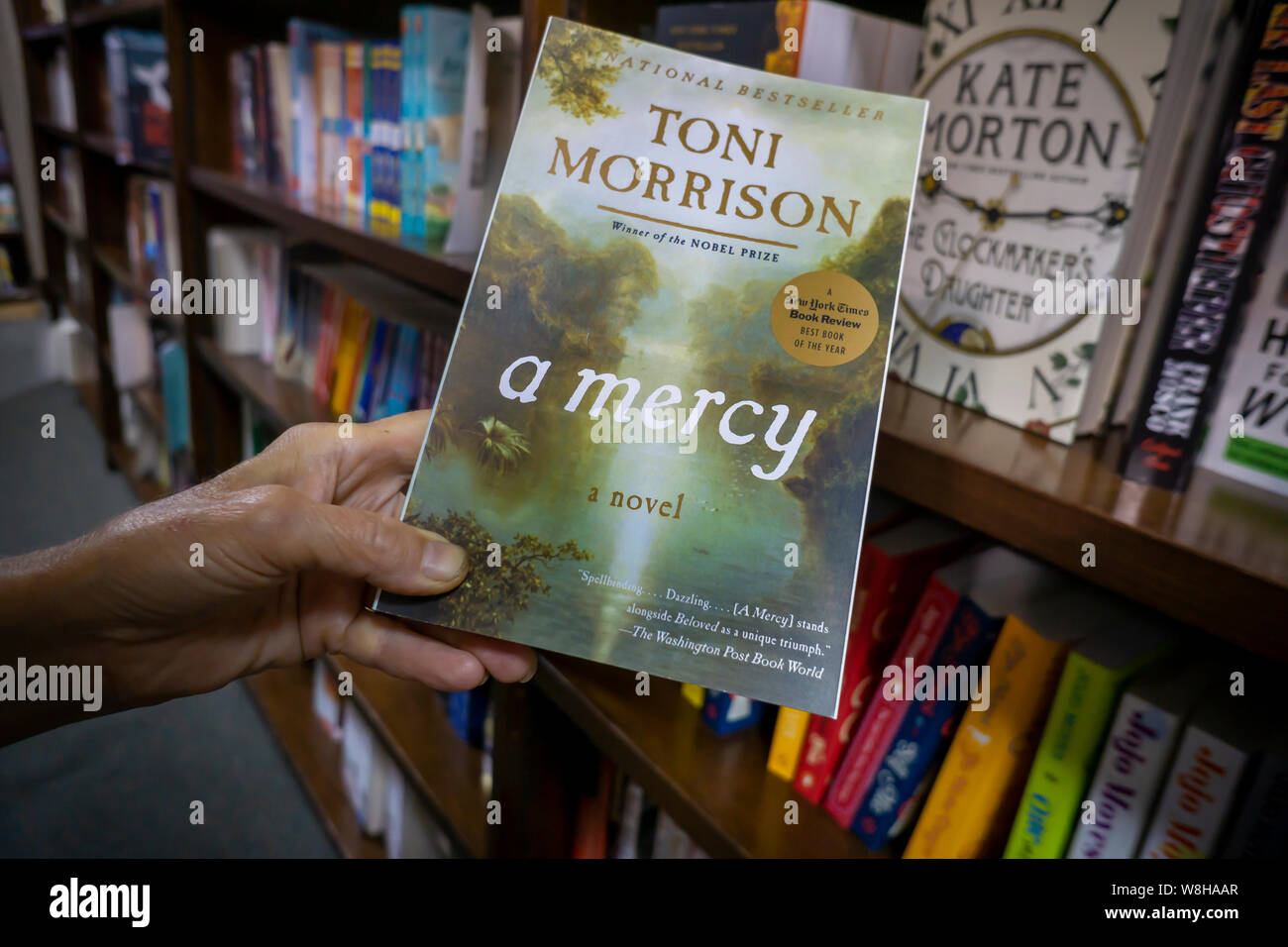 Toni morrison book hi-res stock photography and images - Alamy
