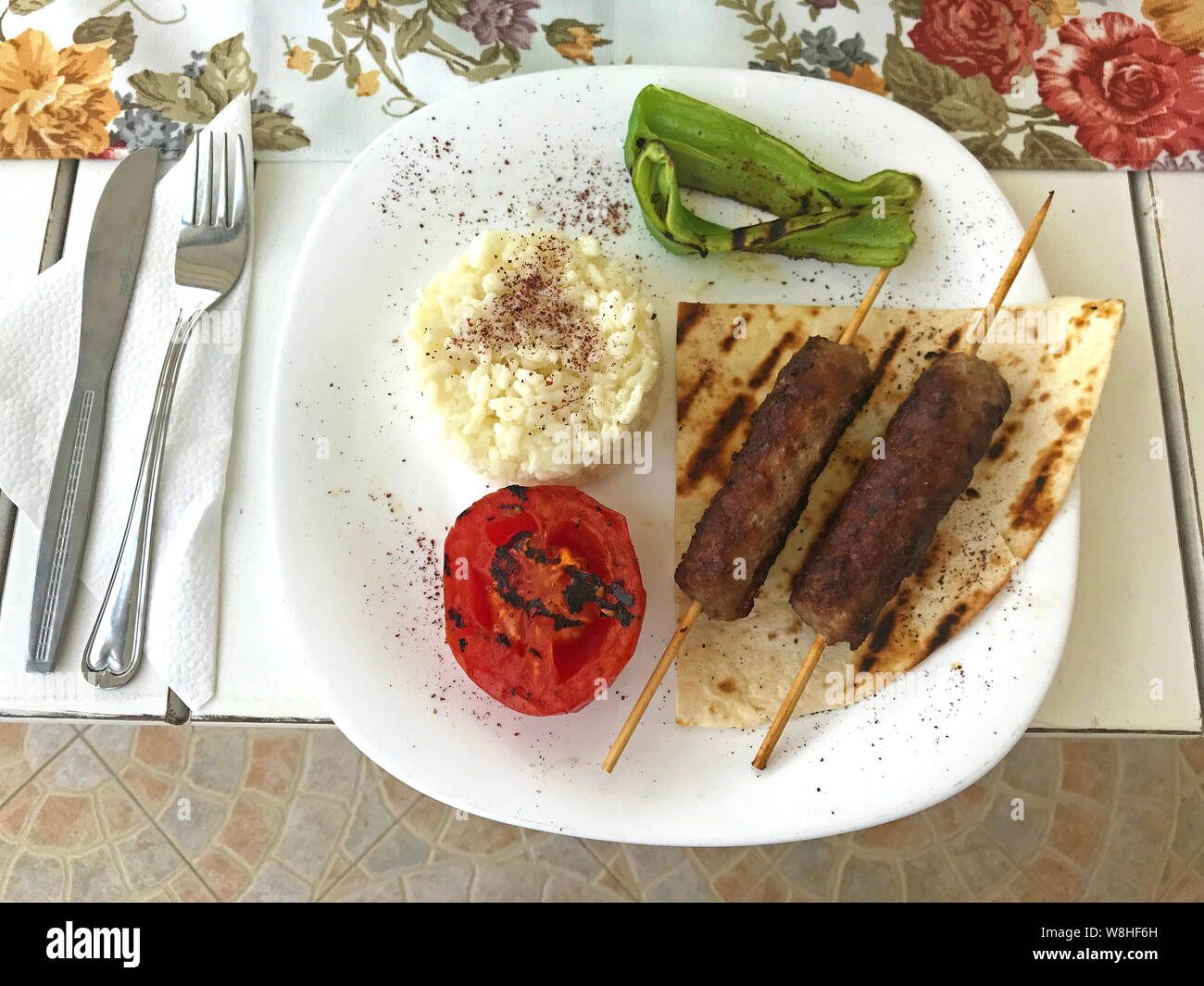 Shish kebab rice hi-res stock photography and images - Alamy