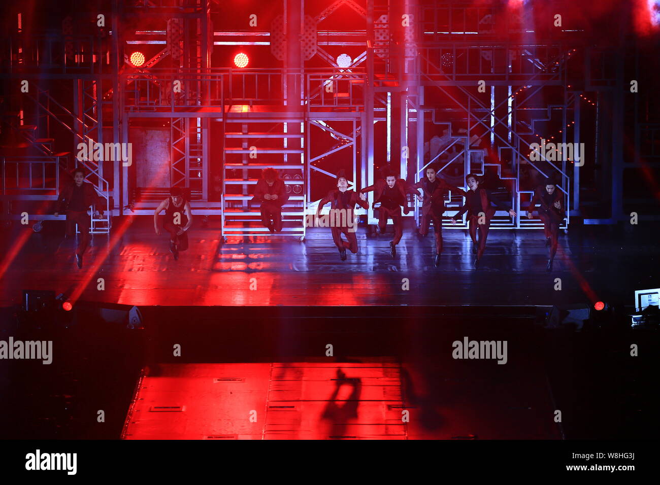Members of South Korean-Chinese boy group EXO perform during the "EXO ...