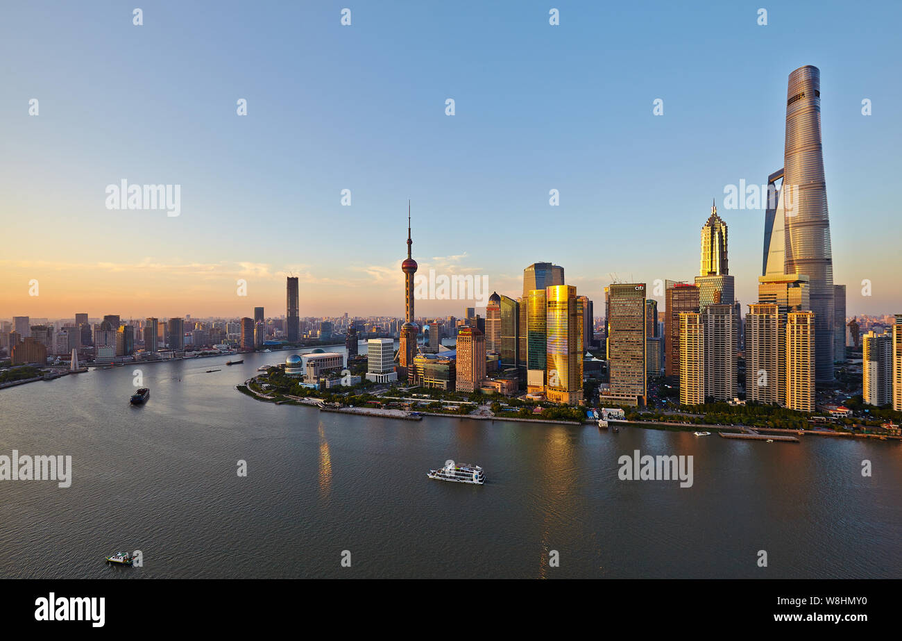--FILE--Cityscape of the Lujiazui Financial District with the Shanghai ...