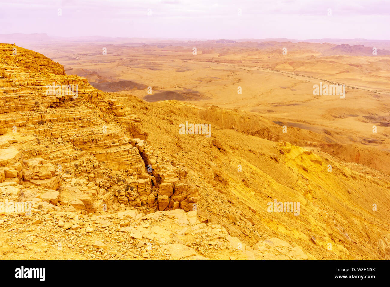 Sunset view of Makhtesh (crater) Ramon, in the Negev Desert, Southern ...