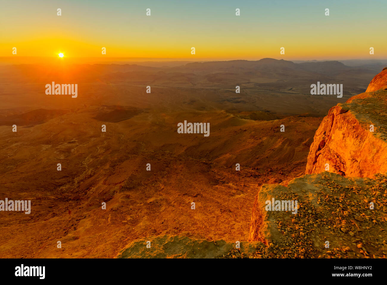 Sunrise view of Makhtesh (crater) Ramon, in the Negev Desert, Southern ...