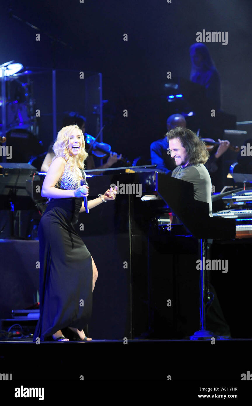 Yanni singer hi-res stock photography and images - Alamy