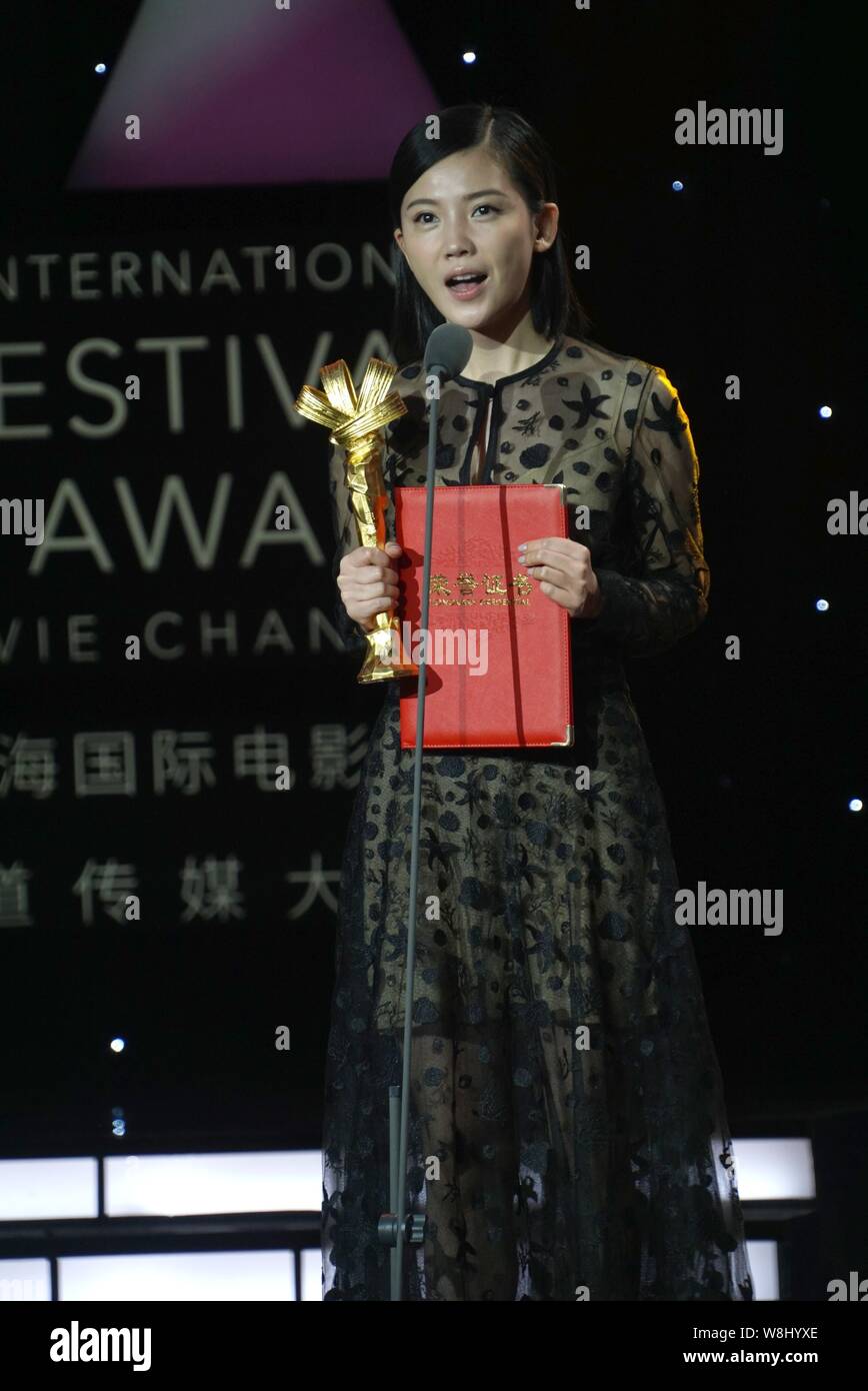 Granny Award High Resolution Stock Photography and Images - Alamy