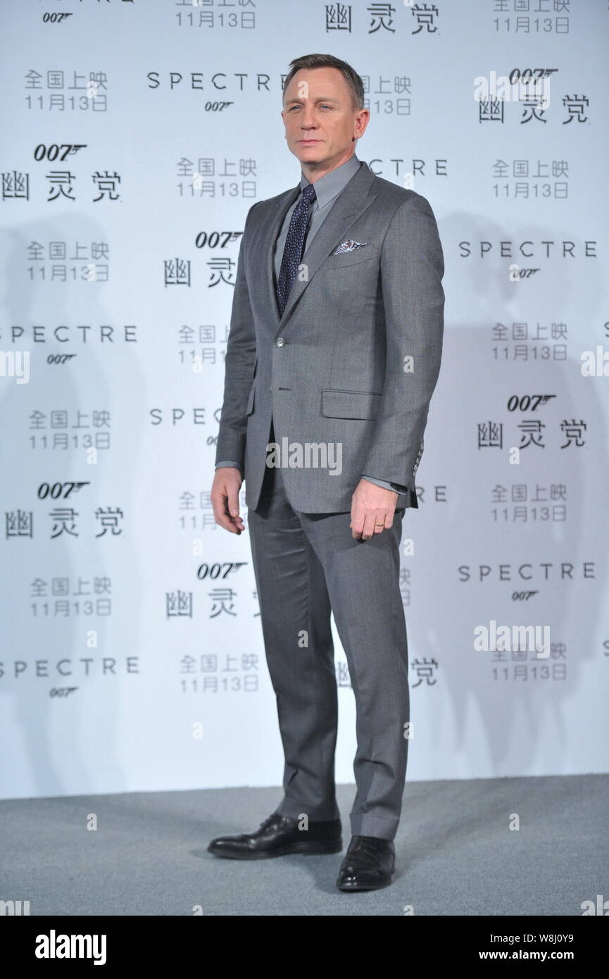 English actor Daniel Craig poses during a premiere for his movie ...