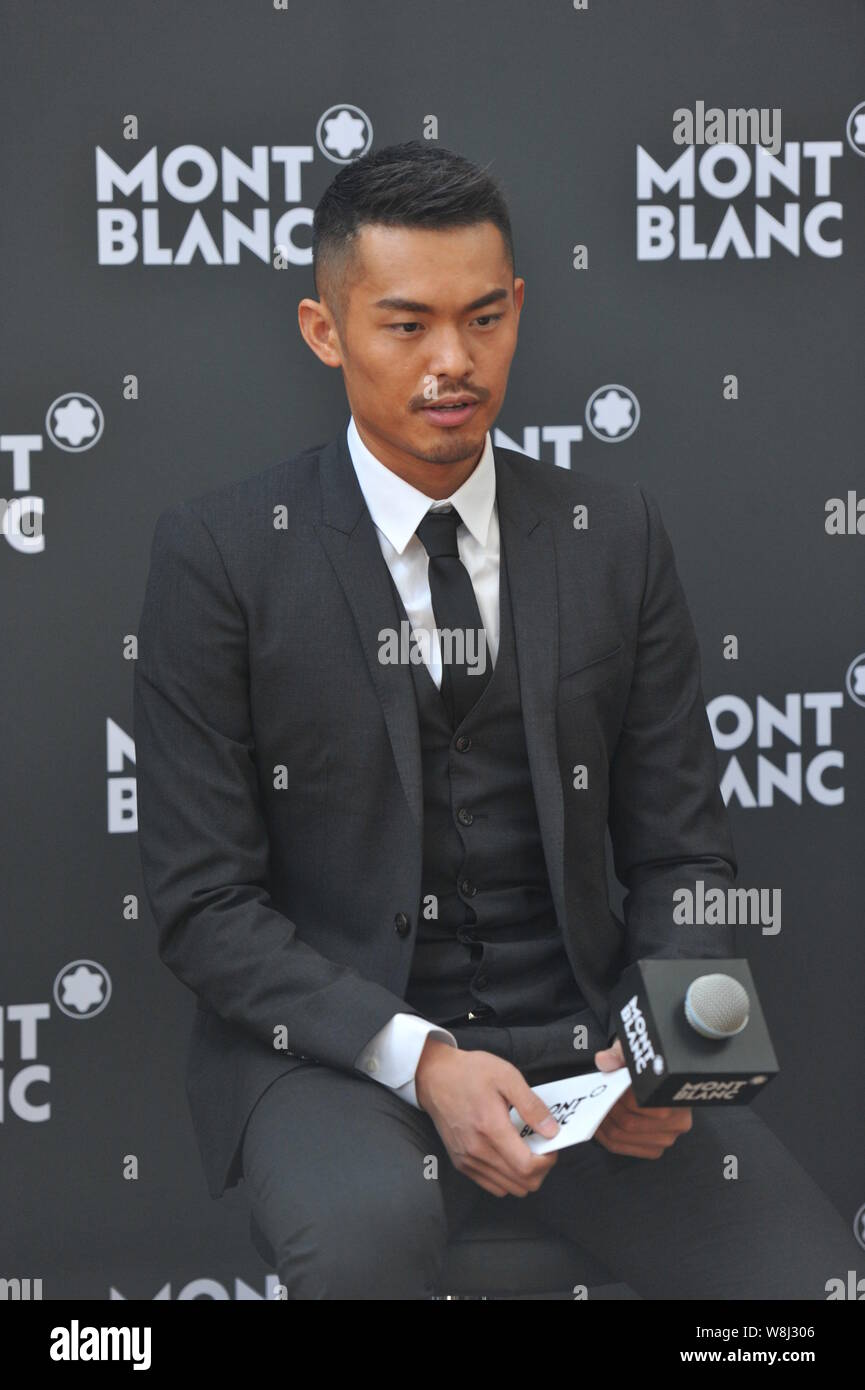 Chinese badminton player lin dan hi-res stock photography and images ...