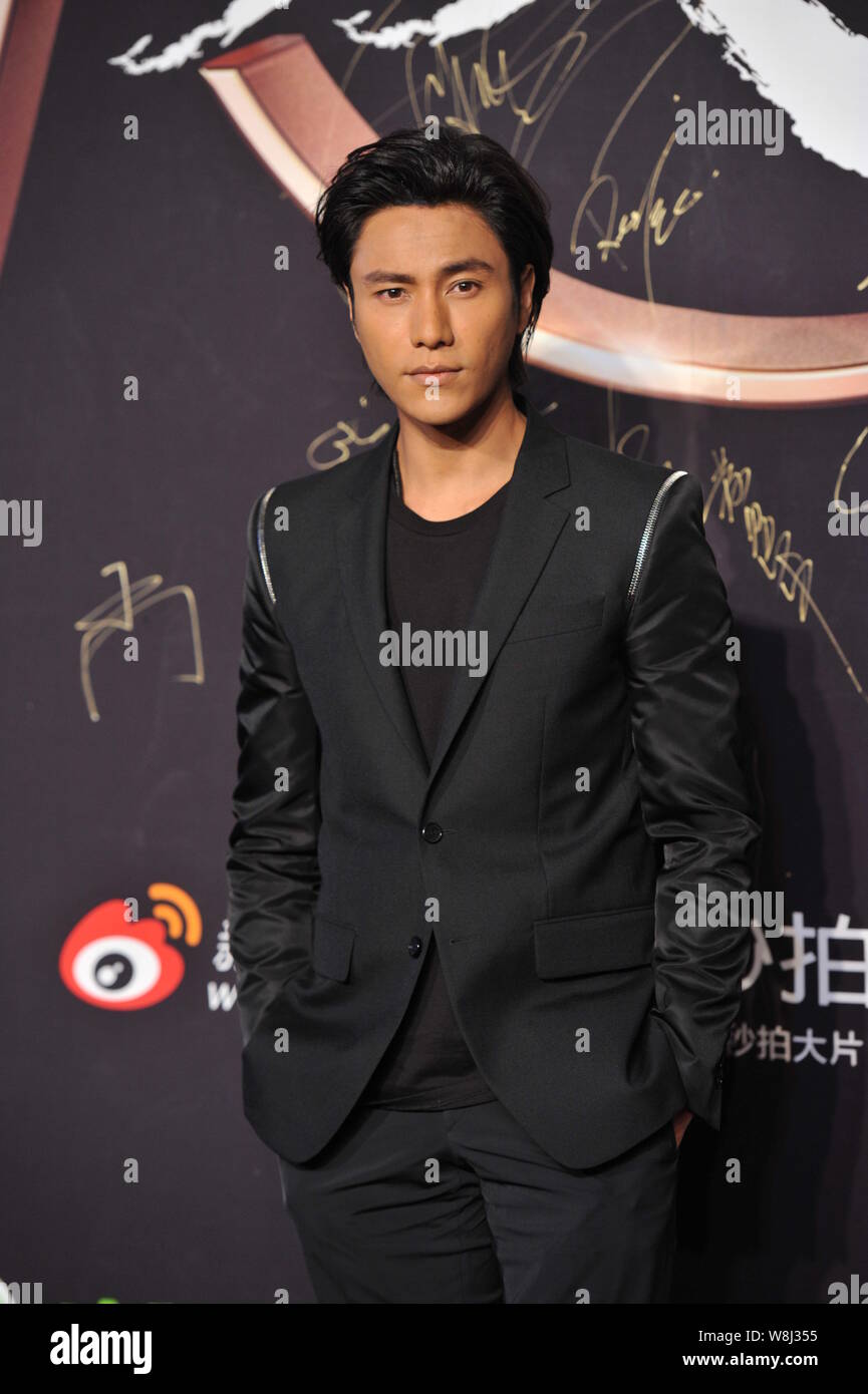 Chinese actor Chen Kun poses on the red carpet for the Sina ...