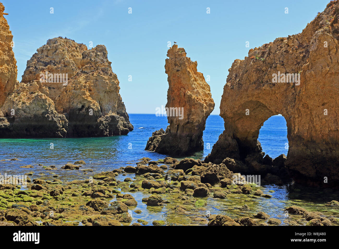 Rocky arch ponta da hi-res stock photography and images - Alamy