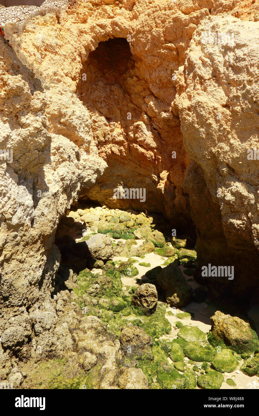 Small cave hi-res stock photography and images - Alamy