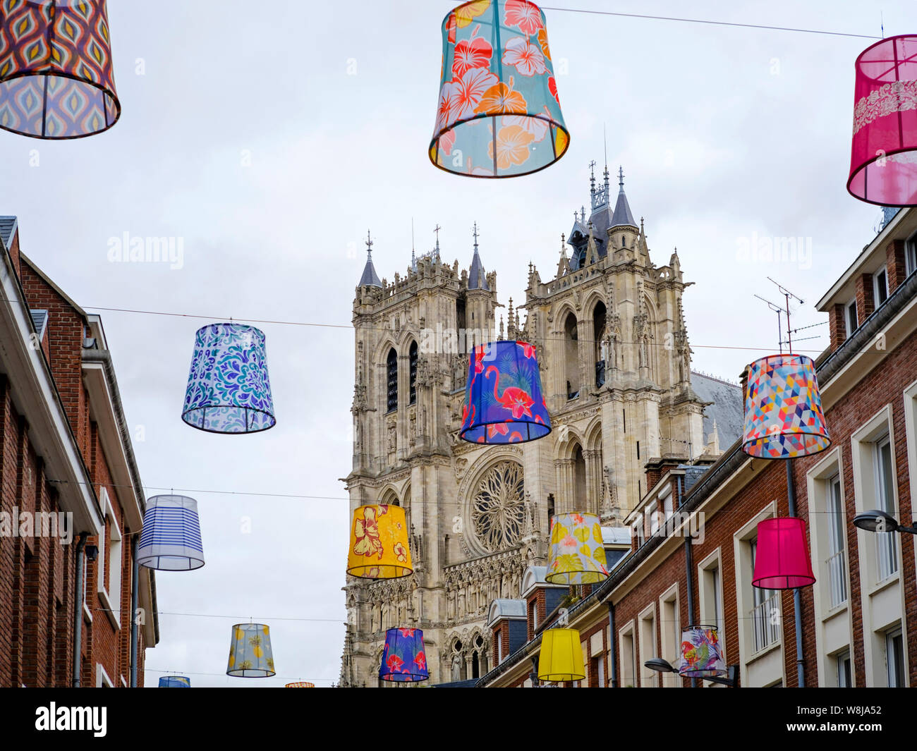 Cathedrale amiens hi-res stock photography and images - Alamy