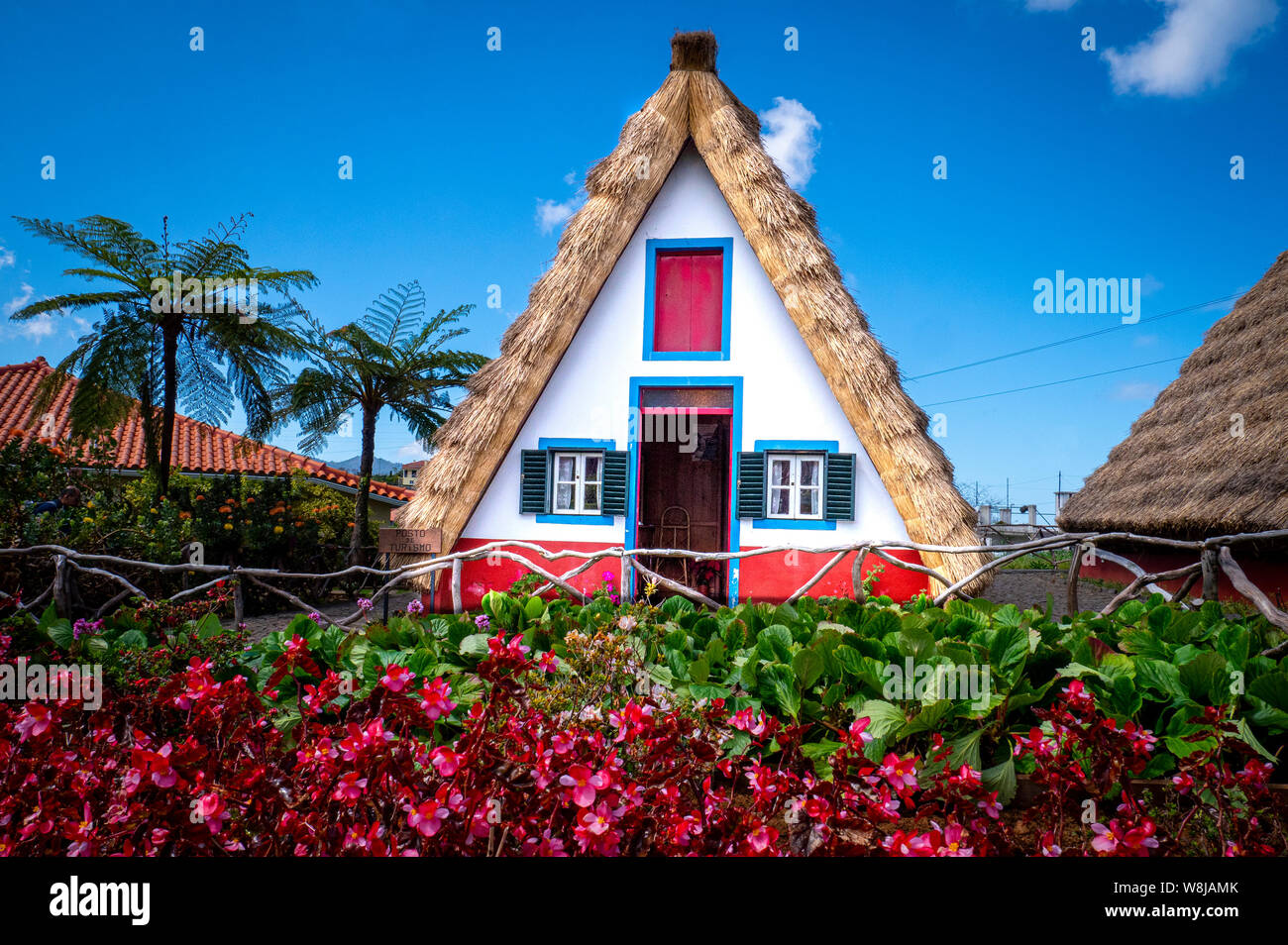 Traditional Houses, Santana, Madeira Stock Photo - Alamy