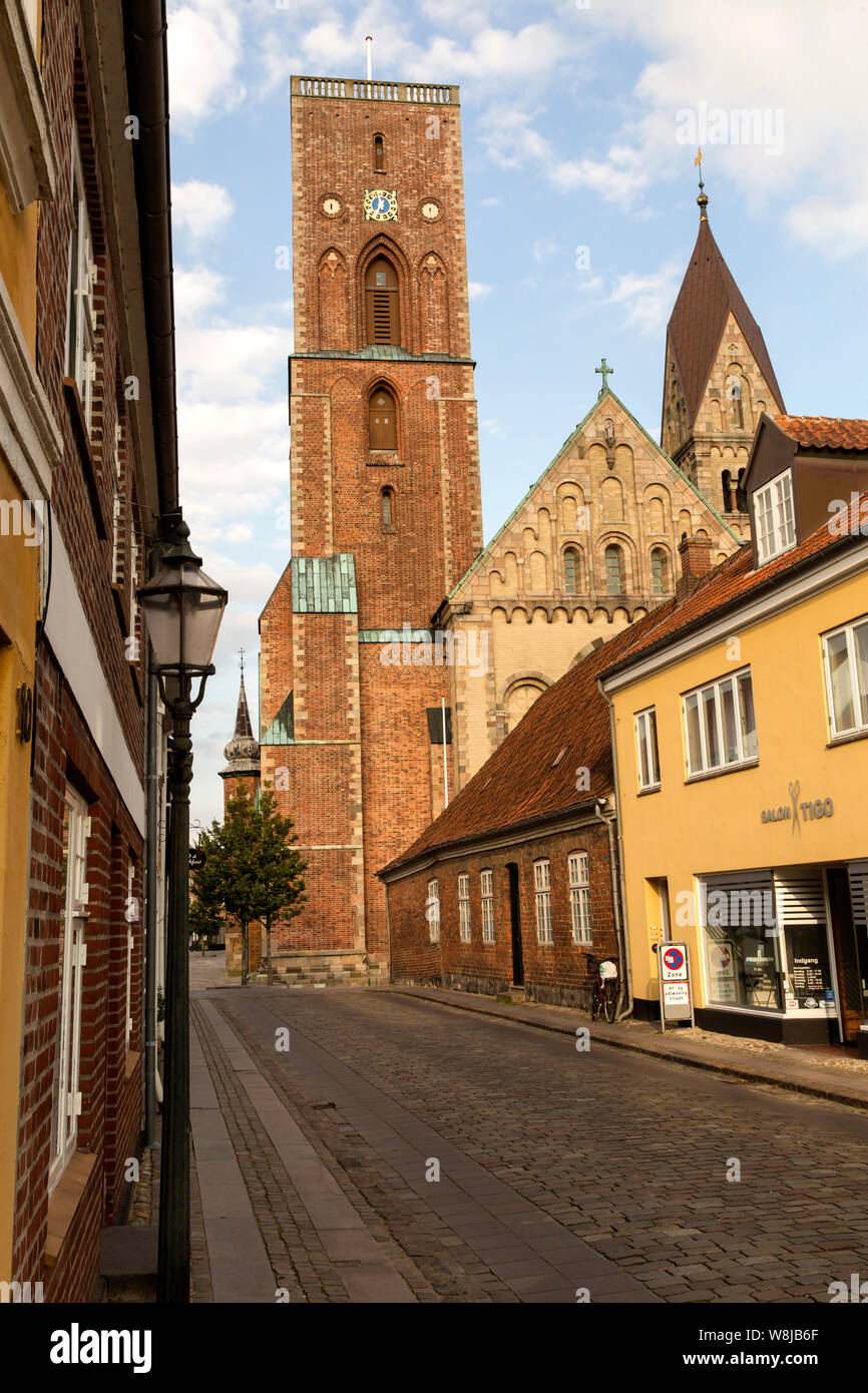 Historical viking square hi-res stock photography and images - Alamy