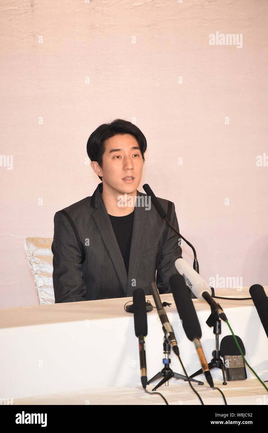 Jackie jaycee chan hi-res stock photography and images - Alamy