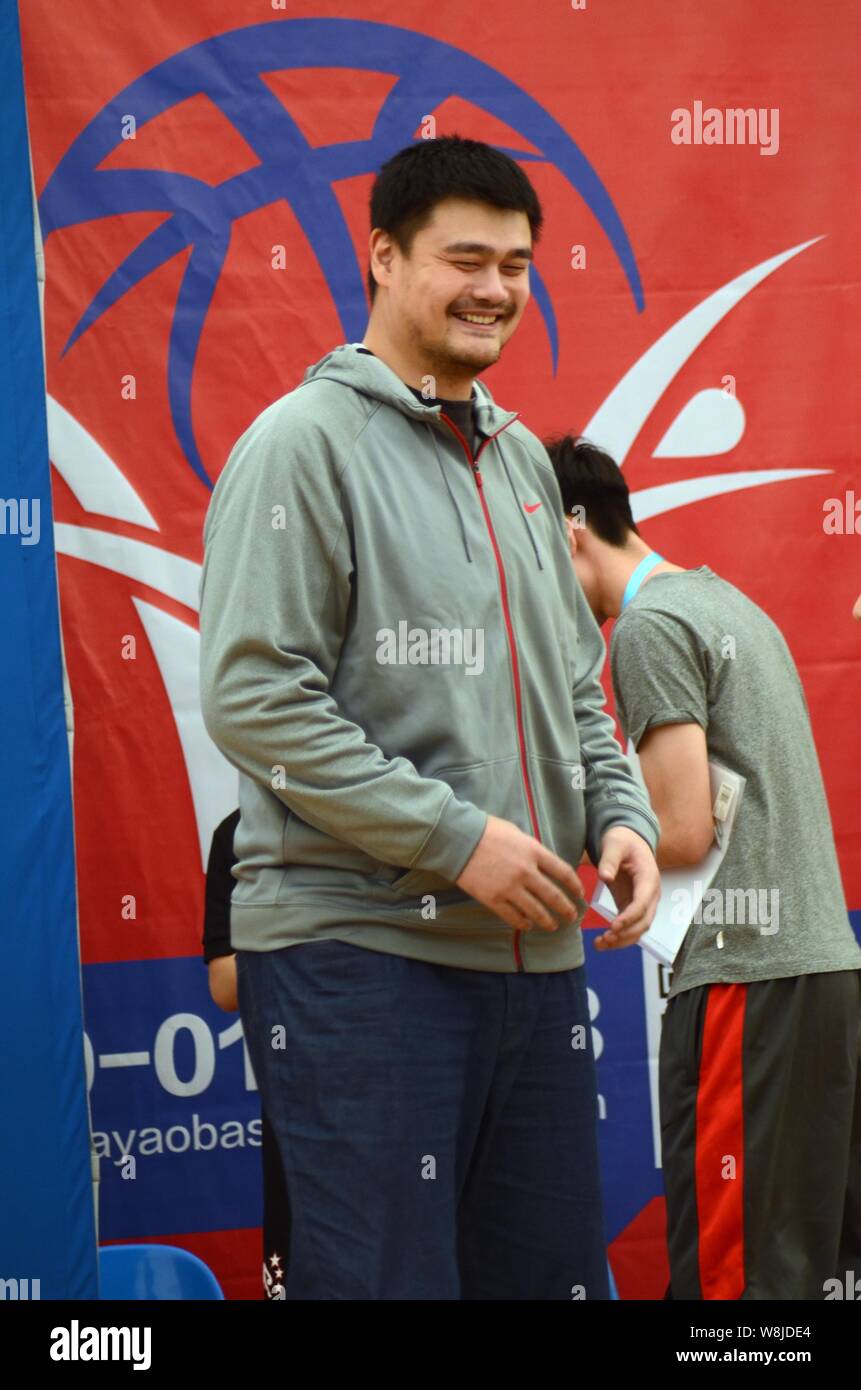 Yao ming nba hi-res stock photography and images - Alamy
