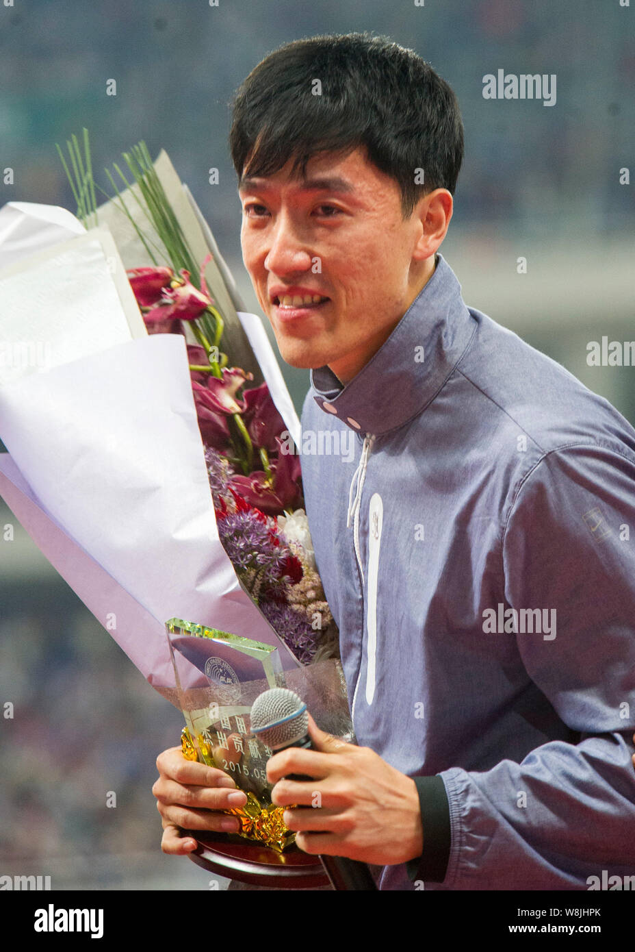 Liu xiang chinese track field hi-res stock photography and images - Alamy