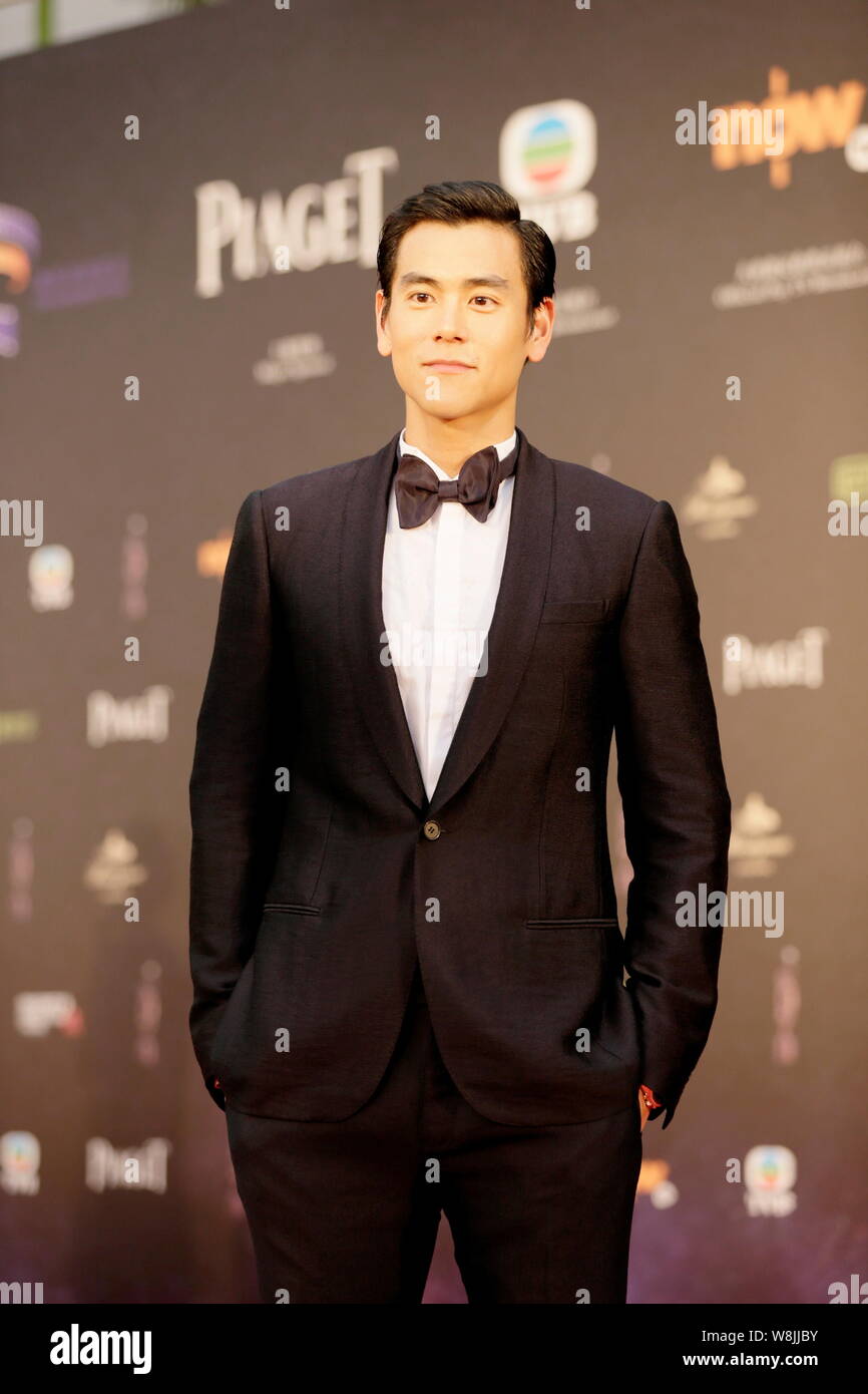 Taiwanese actor Eddie Peng arrives on the red carpet for the 34th Hong ...