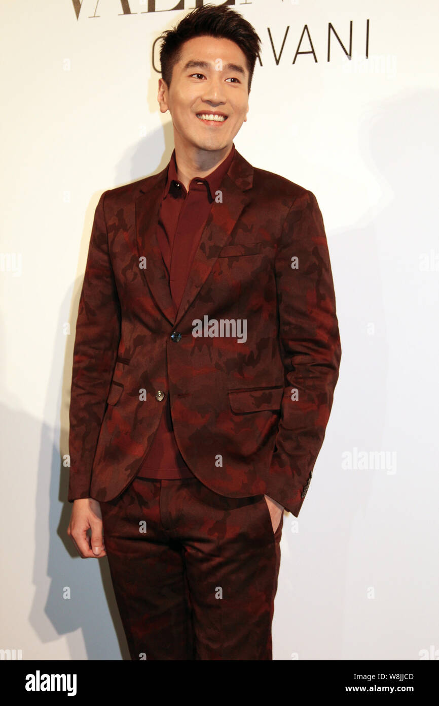 Valentinos hi-res stock photography and images - Alamy