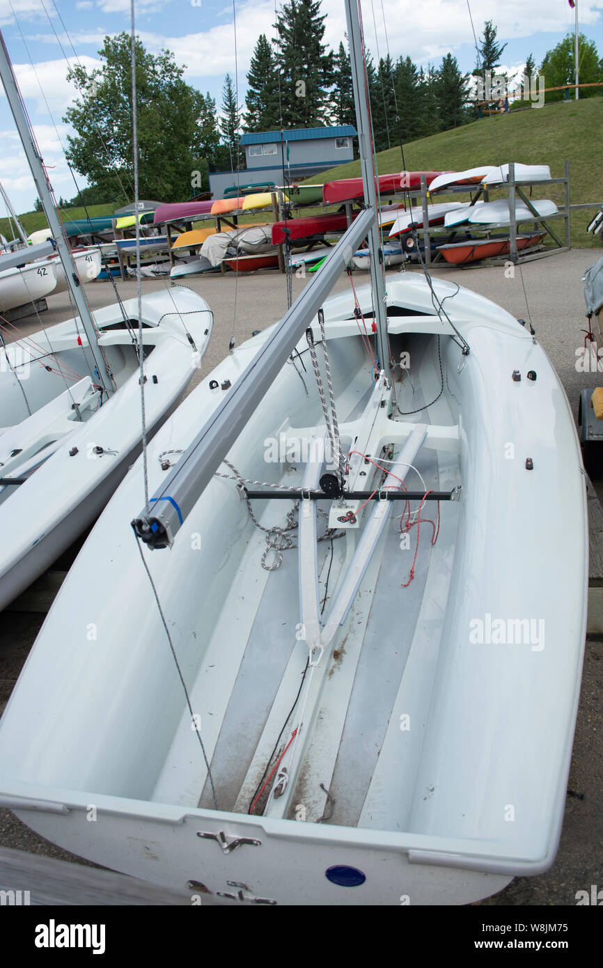 Small boat yard hi-res stock photography and images - Alamy