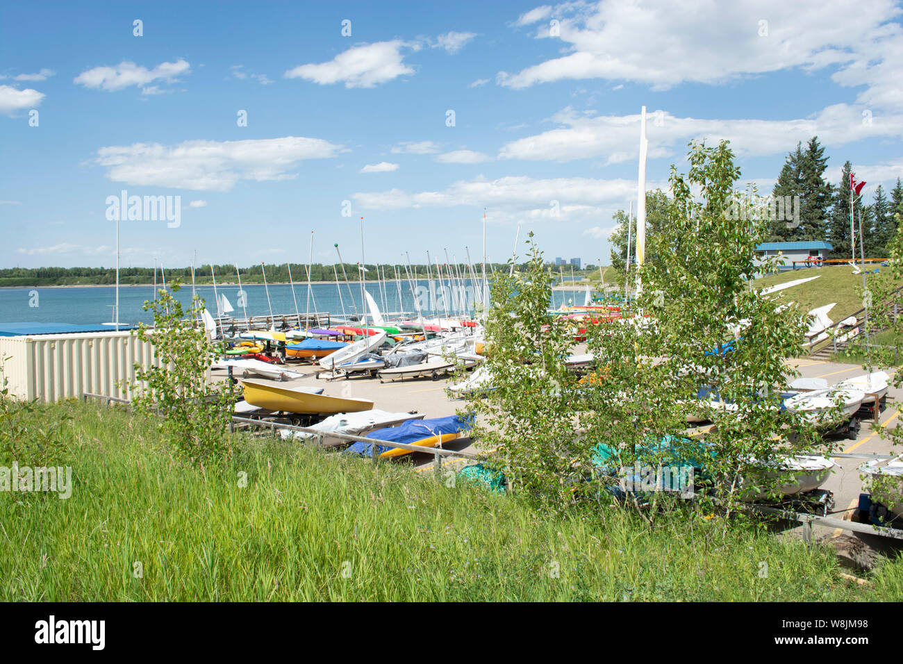 Small boat yard hi-res stock photography and images - Alamy