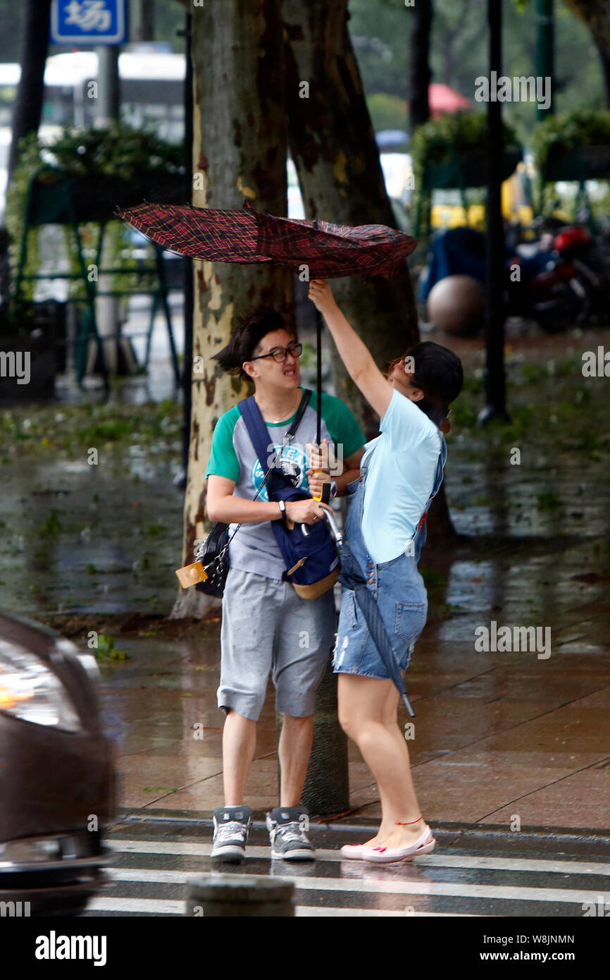 Typhoon chan hom 2015 hi-res stock photography and images - Alamy
