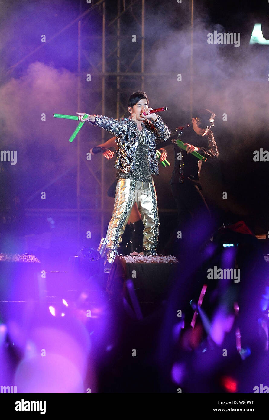 Sichuan jay hi-res stock photography and images - Alamy