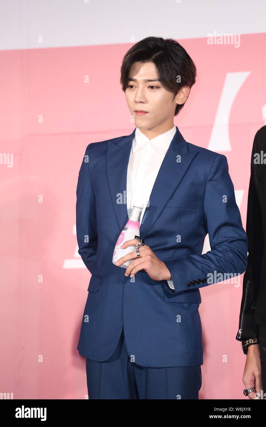 Bii' hi-res stock photography and images - Alamy